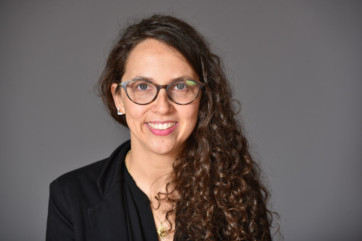 María Jesús Espinosa: escribir para transformar – UDP – Universidad ...