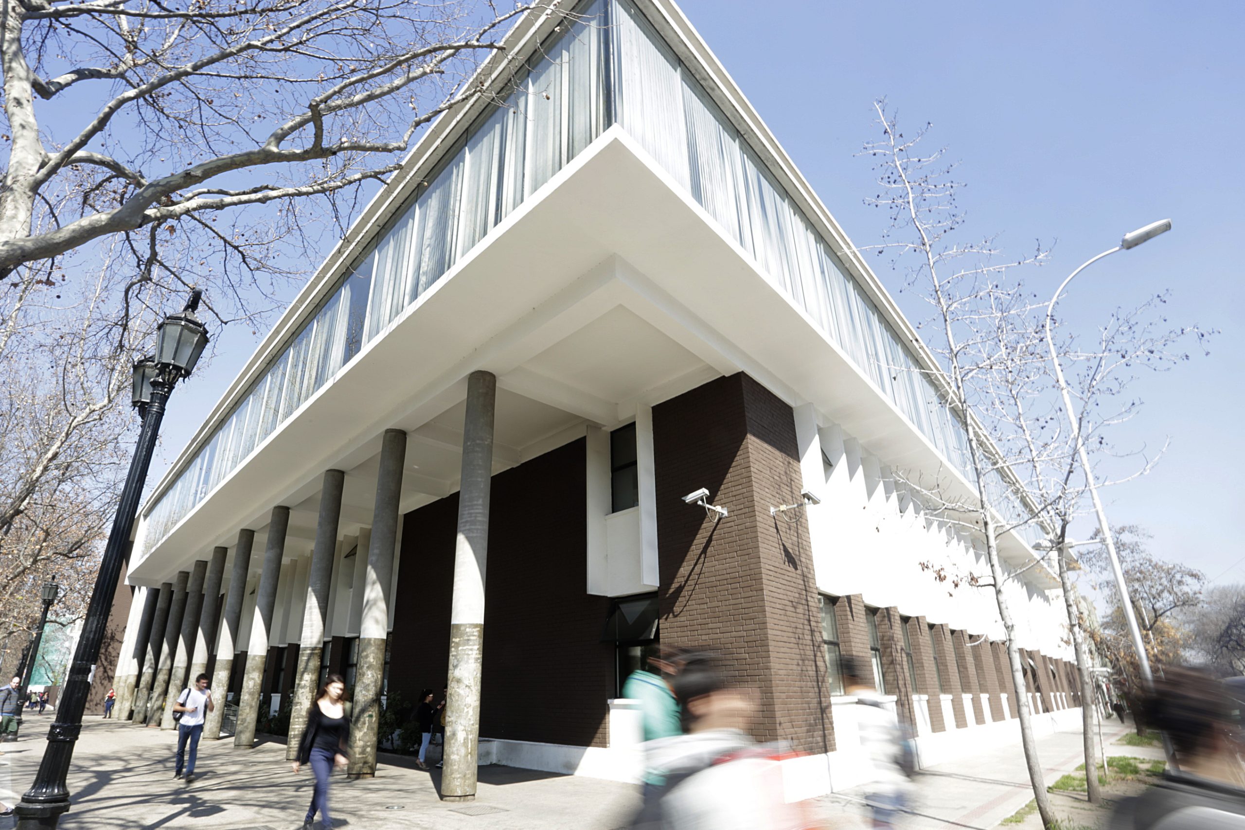Facultad de Derecho UDP lanza fundación de egresadas/os al celebrar sus 40 años de existencia ...