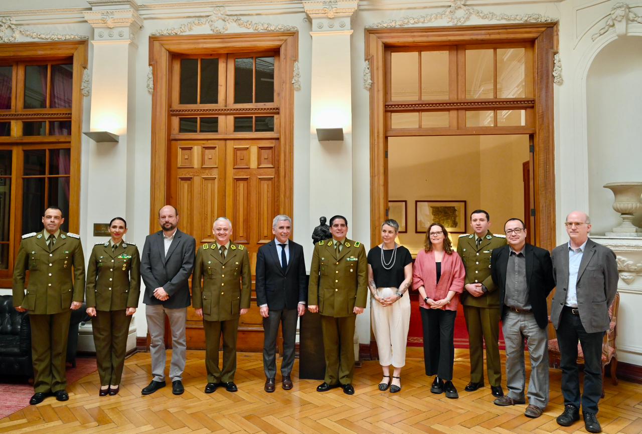 UDP y Carabineros de Chile formalizan acuerdo de colaboración académica ...